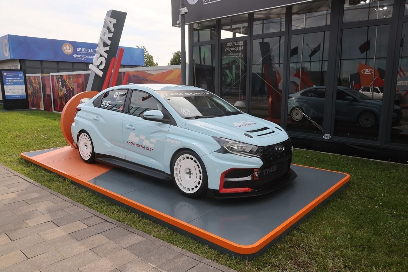 На ПМЭФ представили гоночную LADA Iskra с турбомотором - Чемпионат