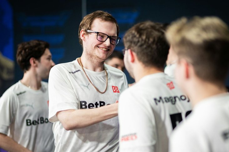 «Хорошая работа». Капитан Vitality подбодрил Boombl4 после матча на ...
