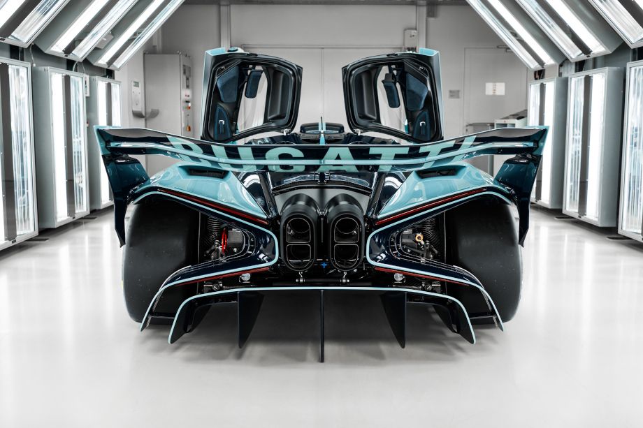 В Bugatti построили последний экземпляр гиперкара Bolide - Чемпионат