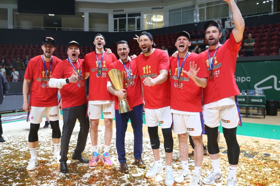 Пистиолис завоевал третий чемпионский титул подряд с ЦСКА - Чемпионат
