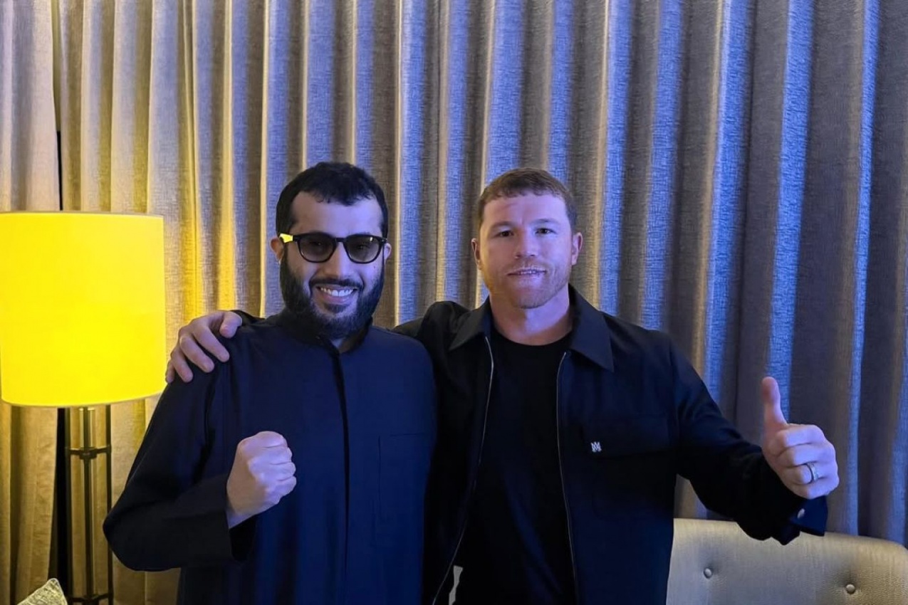 Сауль Канело Альварес — Уильям Скалл, 3 мая 2025, бой с Теренсом ...