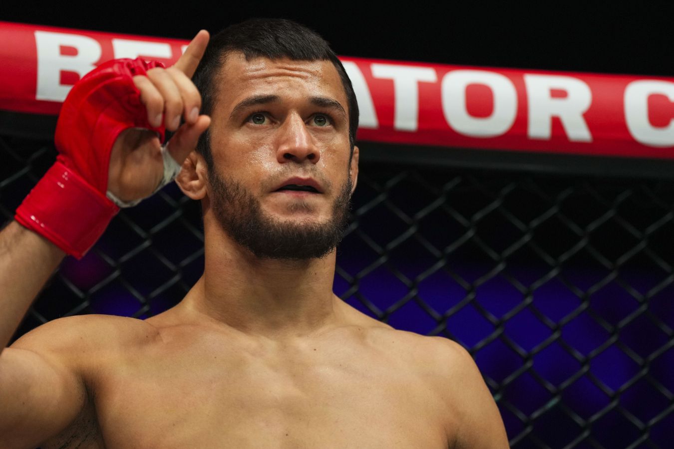 Усман Нурмагомедов раскритиковал UFC за организацию боя Гэтжи ...