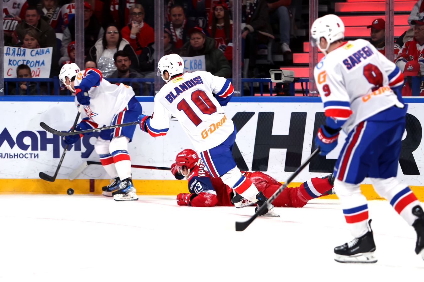 «Клубам НХЛ стоило бы научиться, как болеть». Бландизи — об атмосфере ...