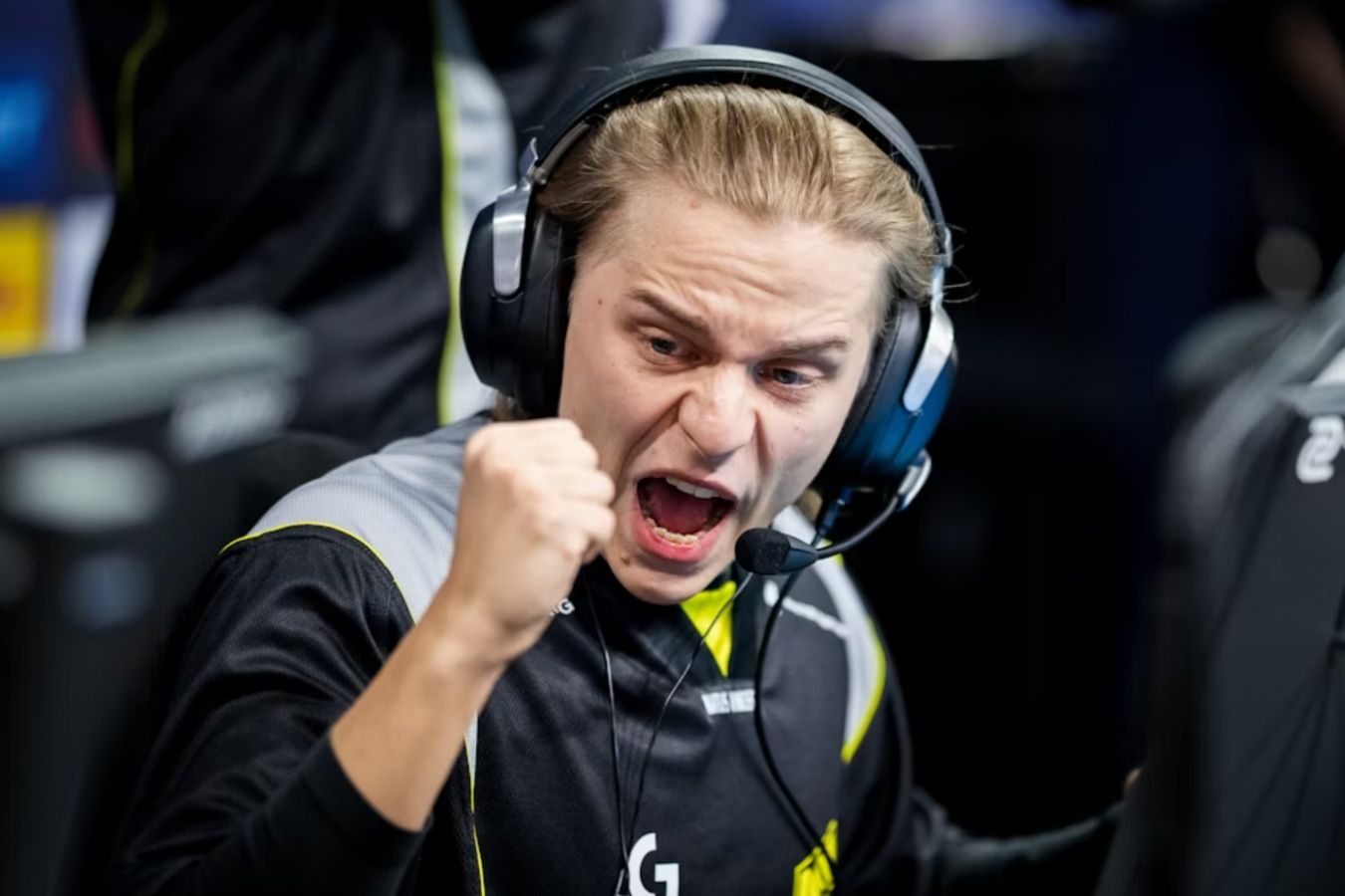 NAVI обыграла Team Spirit на чемпионате IEM Katowice 2025 по Counter-Strike 2 - Чемпионат