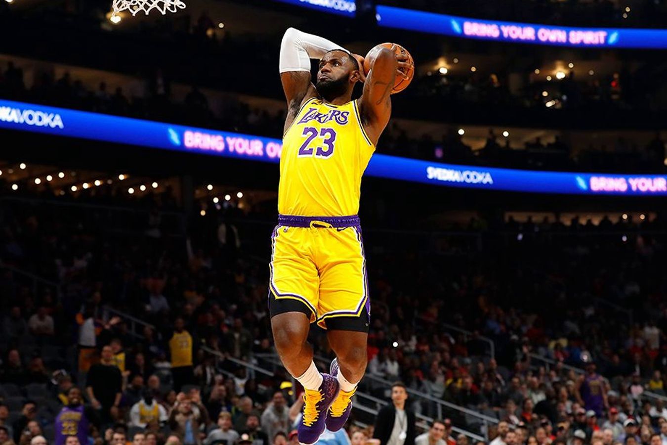 У Леброна в плей-офф НБА больше побед, чем у любой другой команды за последние 30 лет - Чемпионат