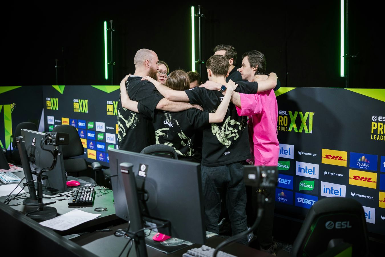 Российские Team Spirit и Virtus.pro выиграли первые матчи BLAST Open Spring 2025 по CS 2 - Чемпионат