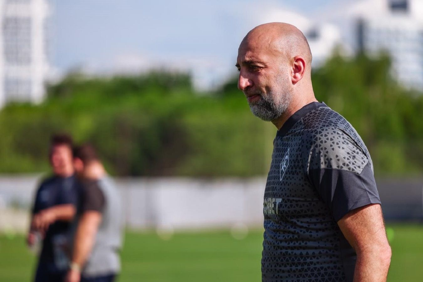 В «Крыльях Советов» осталось 10 футболистов, Адиев может покинуть клуб - Чемпионат