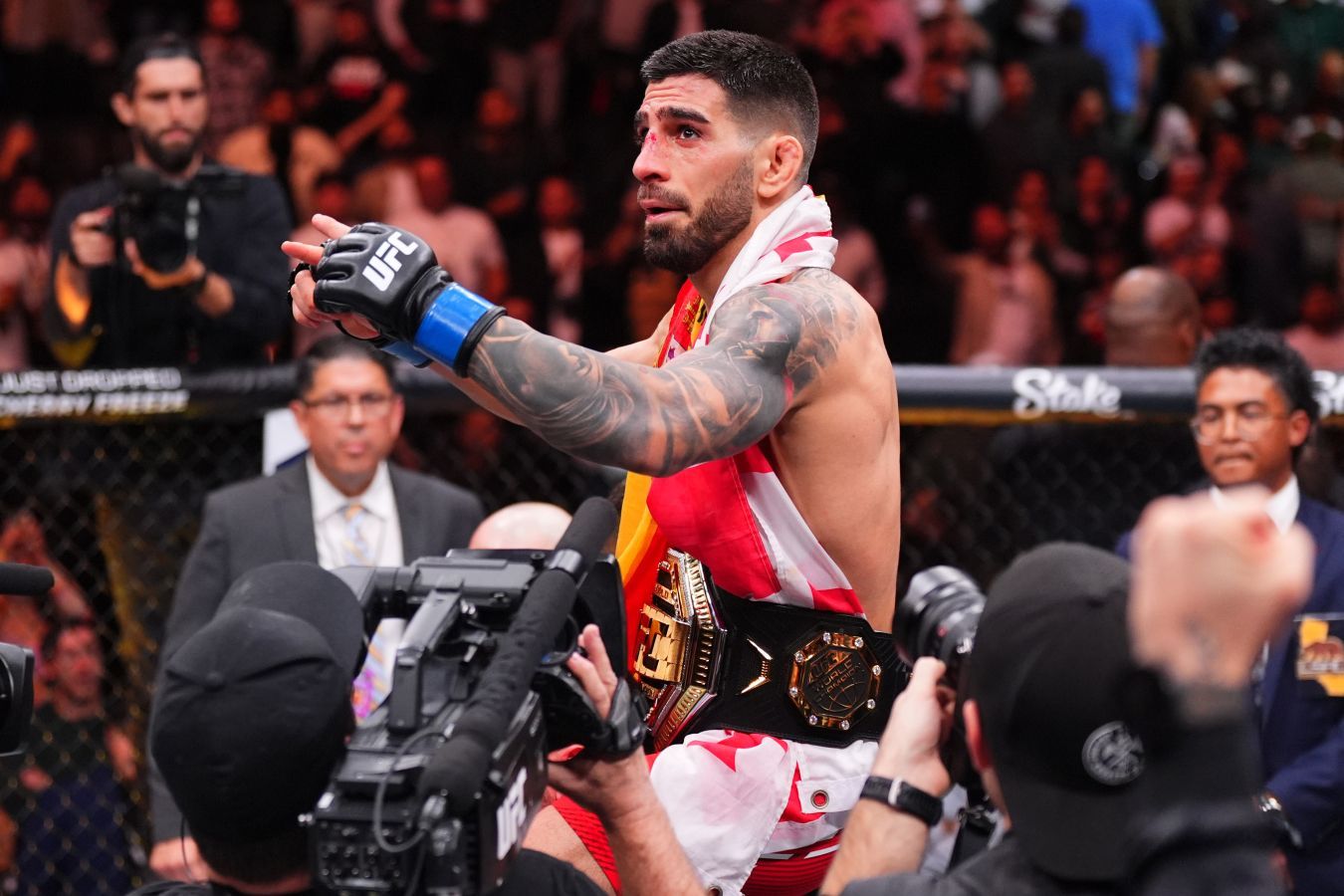 Царукян: факт, Топурия никогда не дрался с соперниками в момент их ...