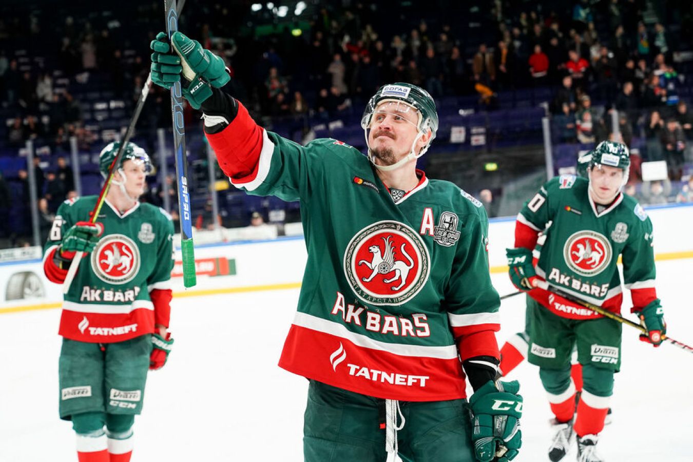 Нападающий «Ак Барса» Михаил Глухов завершил игровую карьеру в 35 лет ...