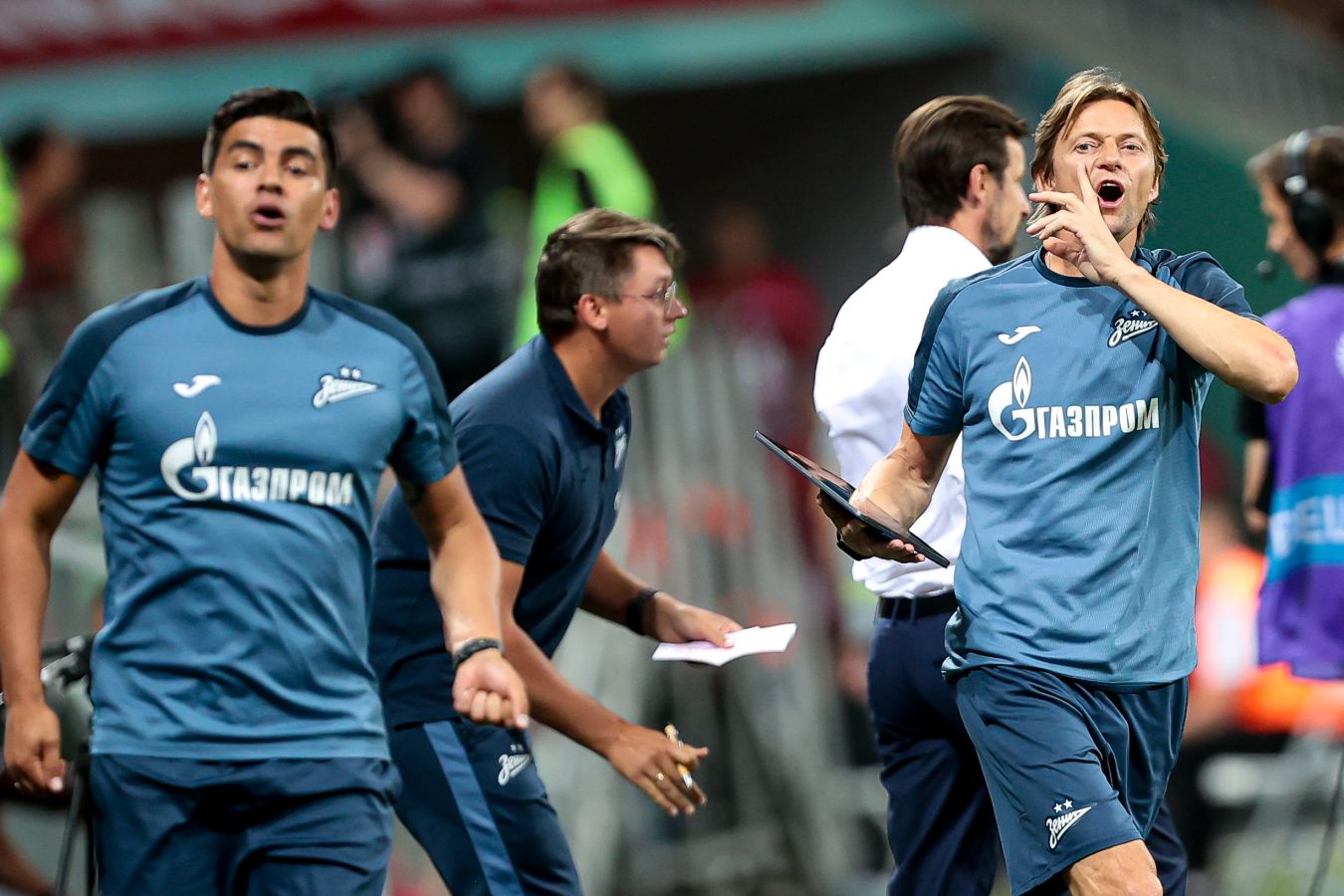 Тренер «Зенита» Тимощук оценил физическую форму игроков команды - Чемпионат