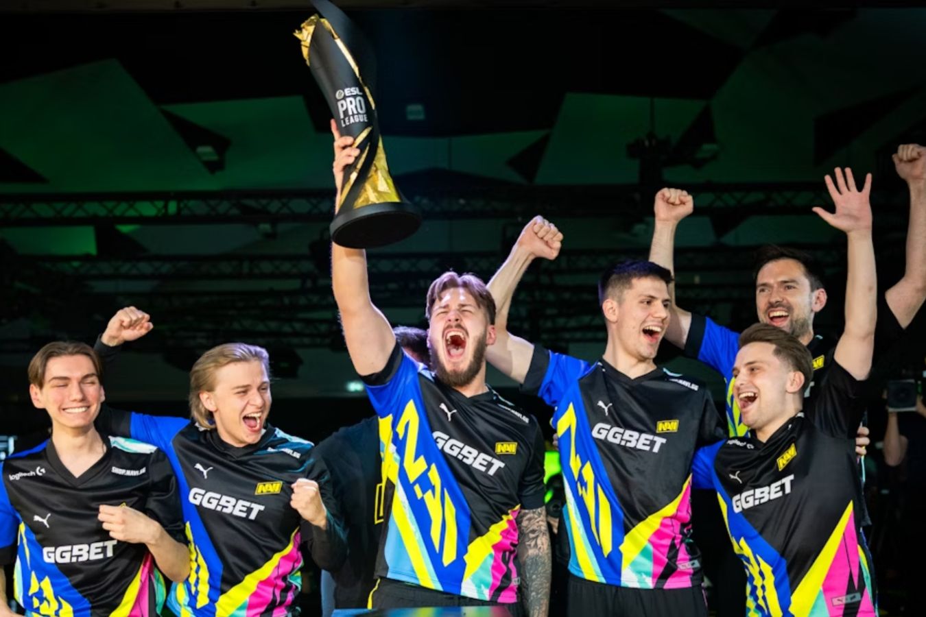 «Я бы сказал, что мы лучшие»: игроки NAVI — о победе на EPL S20 по CS2 ...