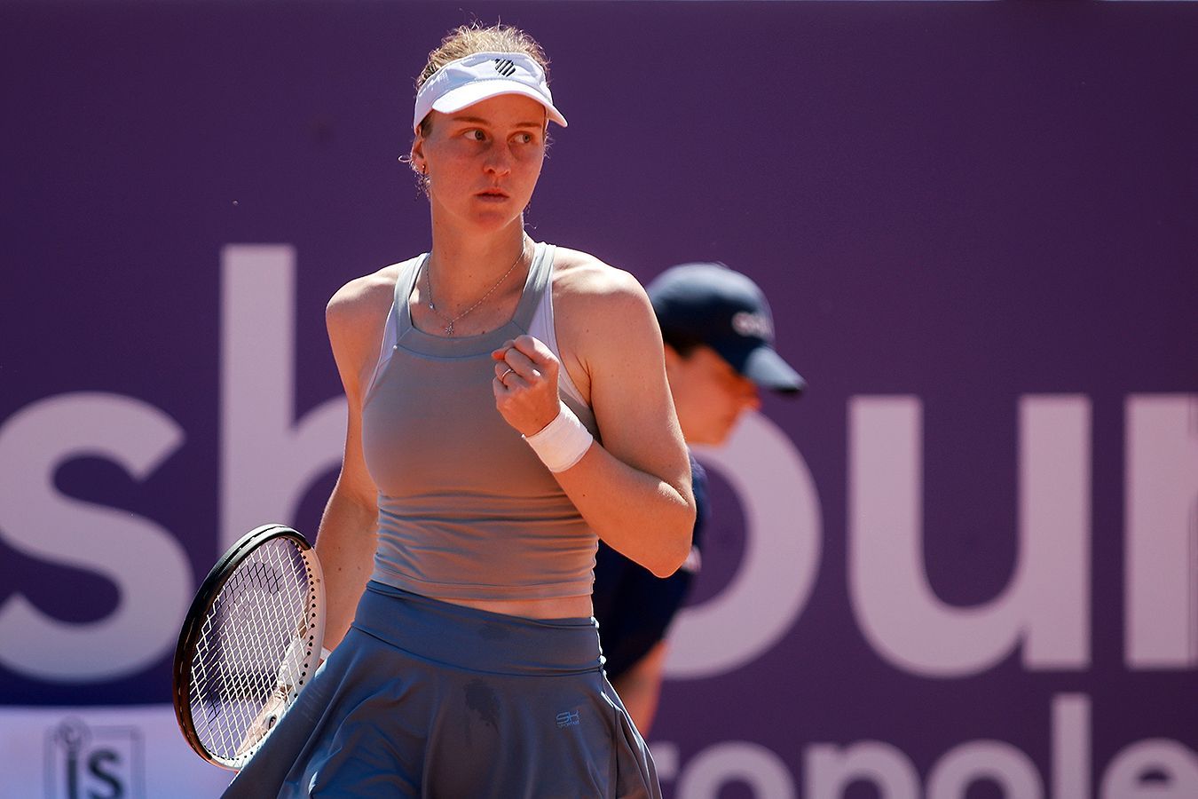 Самсонова — Кис: текстовая онлайн-трансляция полуфинала турнира WTA-500 ...