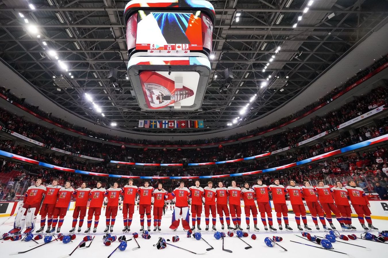 Ворачек раскритиковал поведение канадских болельщиков в матче 1/4 ...