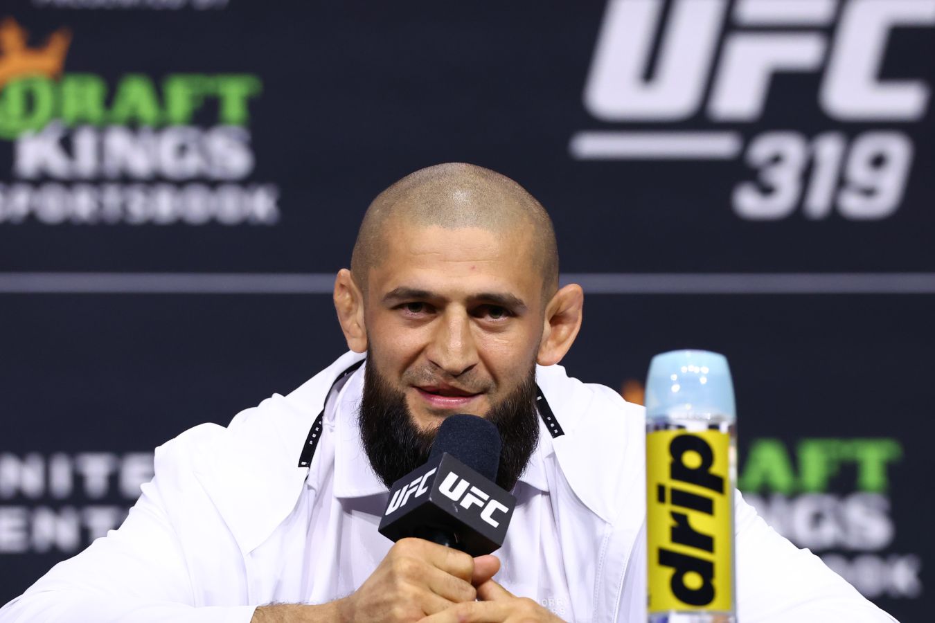 Чемпион UFC Хамзат Чимаев стал амбассадором киберспортивной организации ...