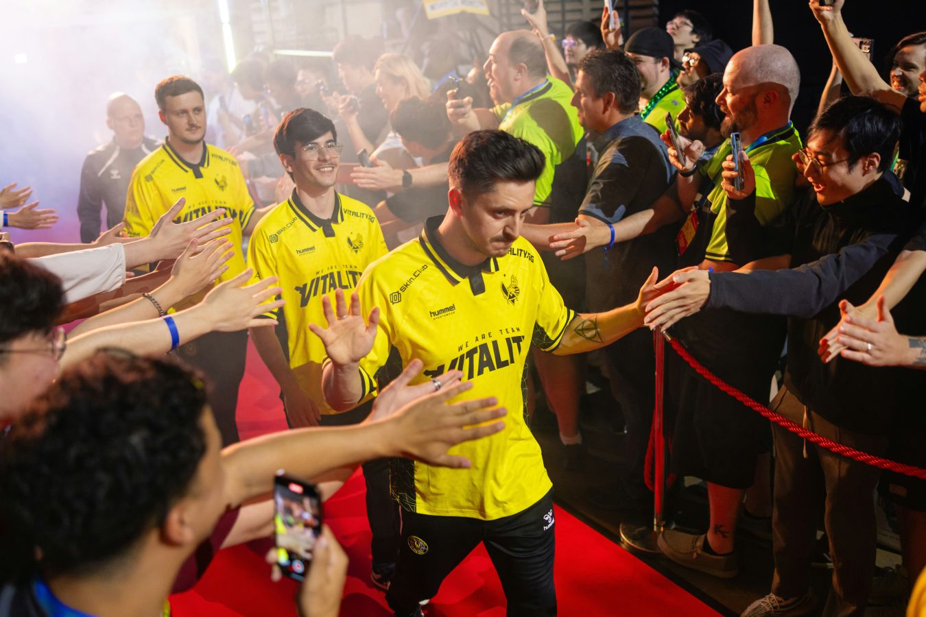 Vitality и MOUZ сыграют в гранд-финале IEM Dallas 2025 по CS 2 - Чемпионат