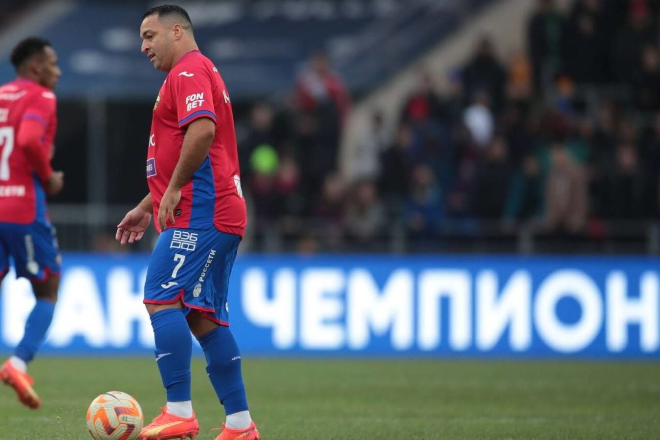 Даниэл Карвальо сыграл за ЦСКА в товарищеском матче с 2DROTS. Видео ...