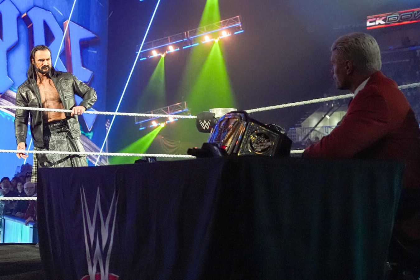 WWE Saturday Night's Main Event — кард шоу 2 ноября - Чемпионат