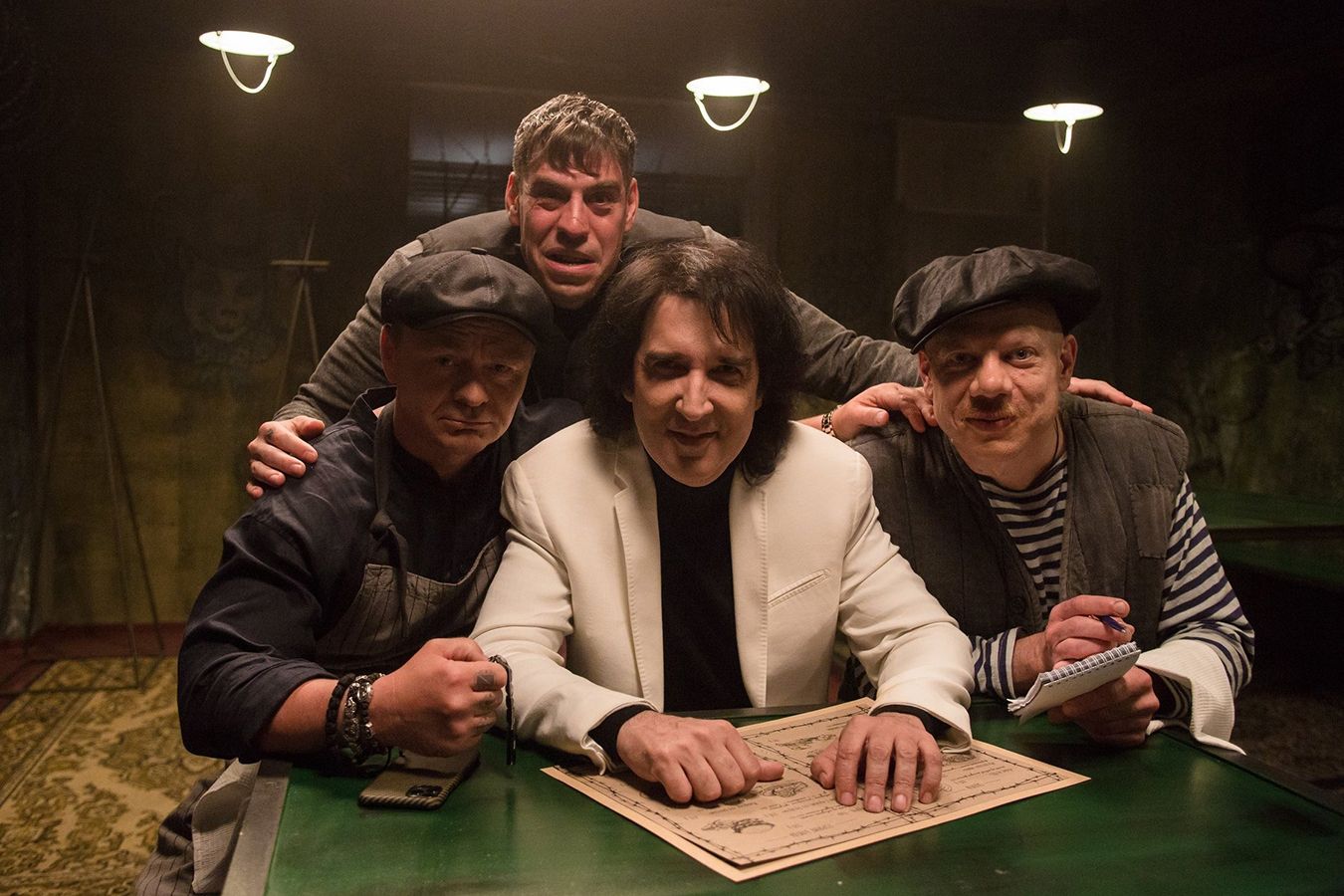 Названы самые популярные сериалы в новогодние праздники в России на ТВ ...