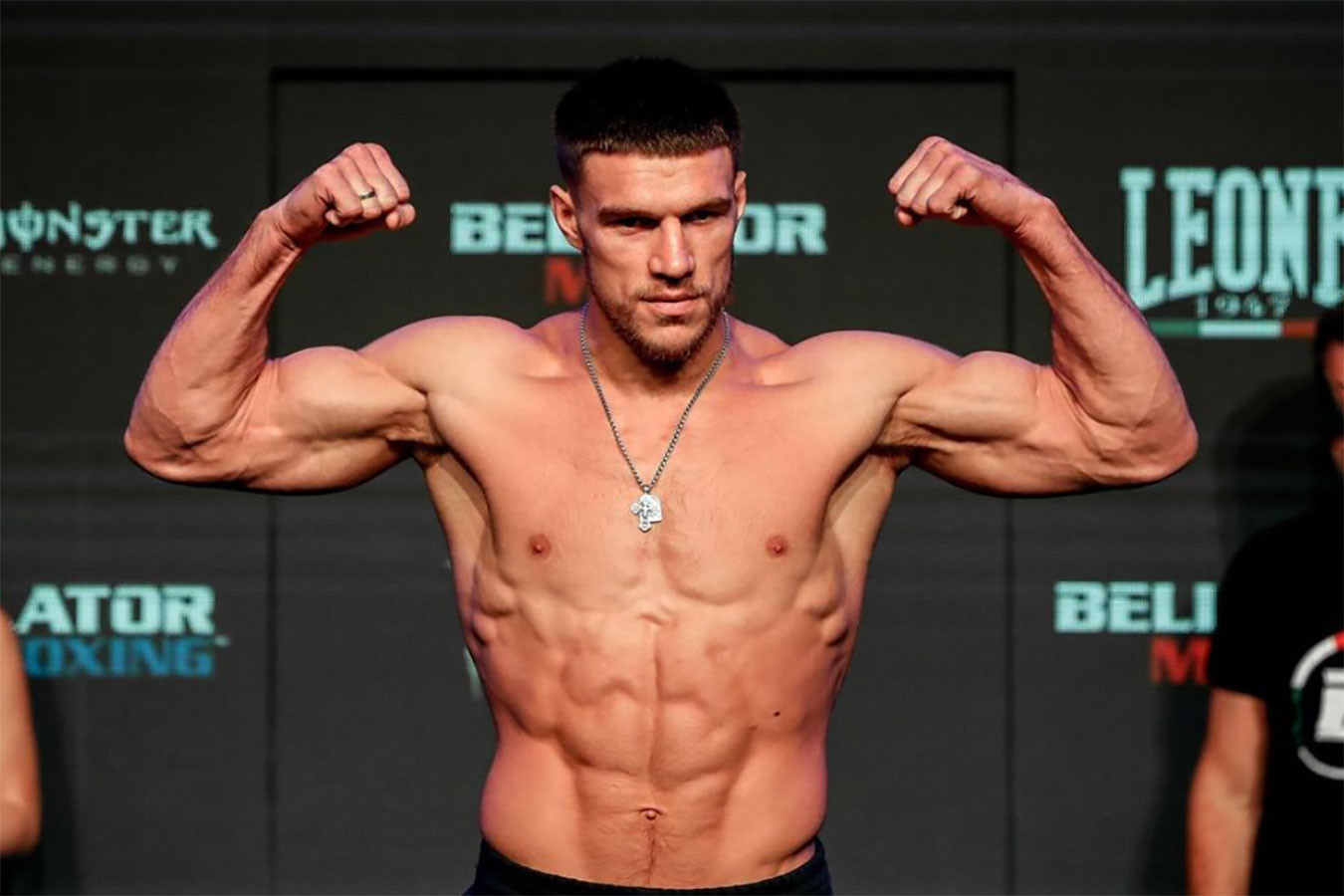 Немков нокаутировал Бейдера и стал чемпионом Bellator 244 - Чемпионат