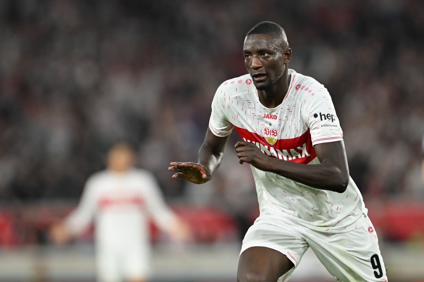 Гирасси из «Штутгарта» установил рекорд Бундеслиги, забив 13 голов в ...