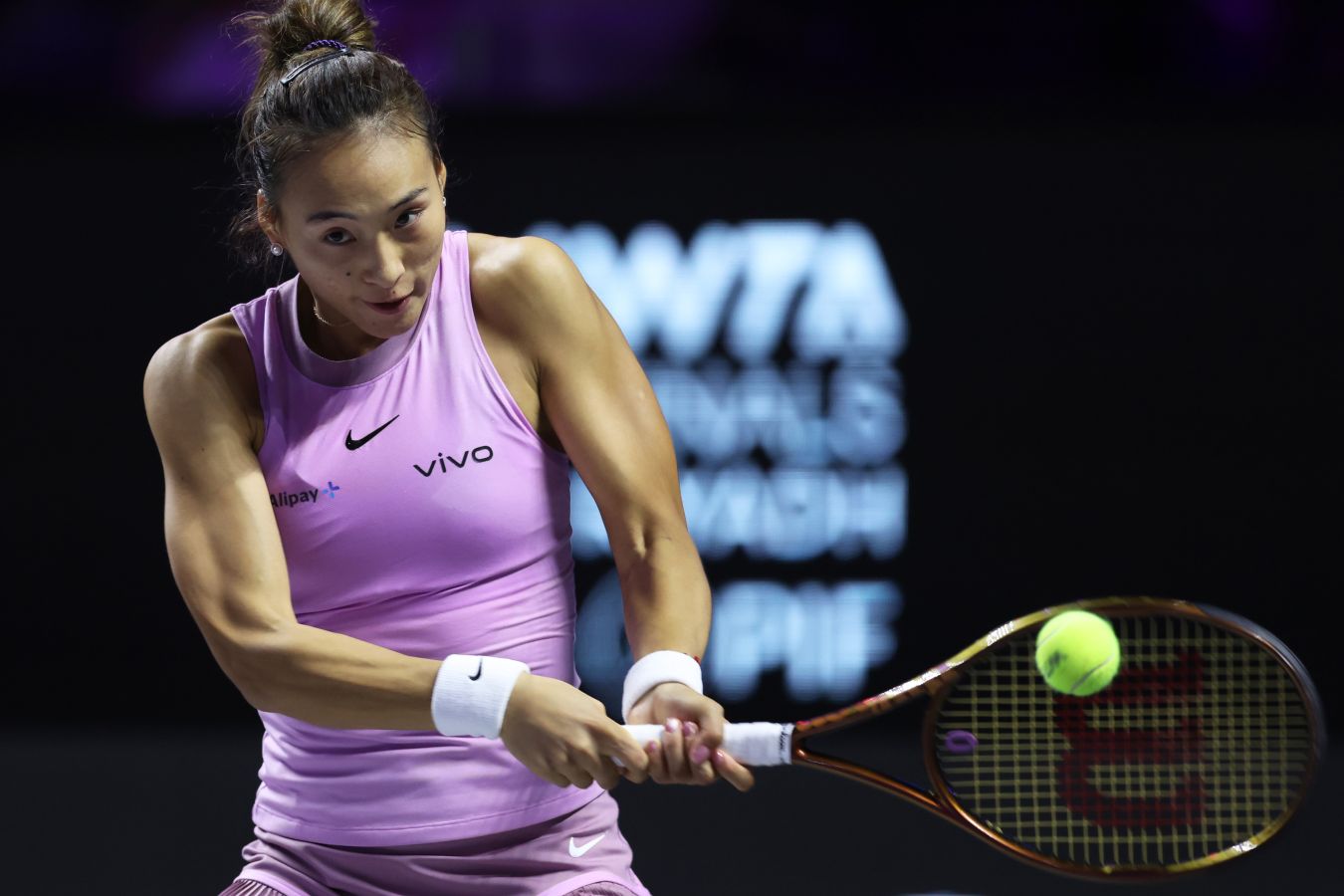 Чжэн Циньвэнь — вторая китаянка, вышедшая в финал Итогового турнира WTA ...