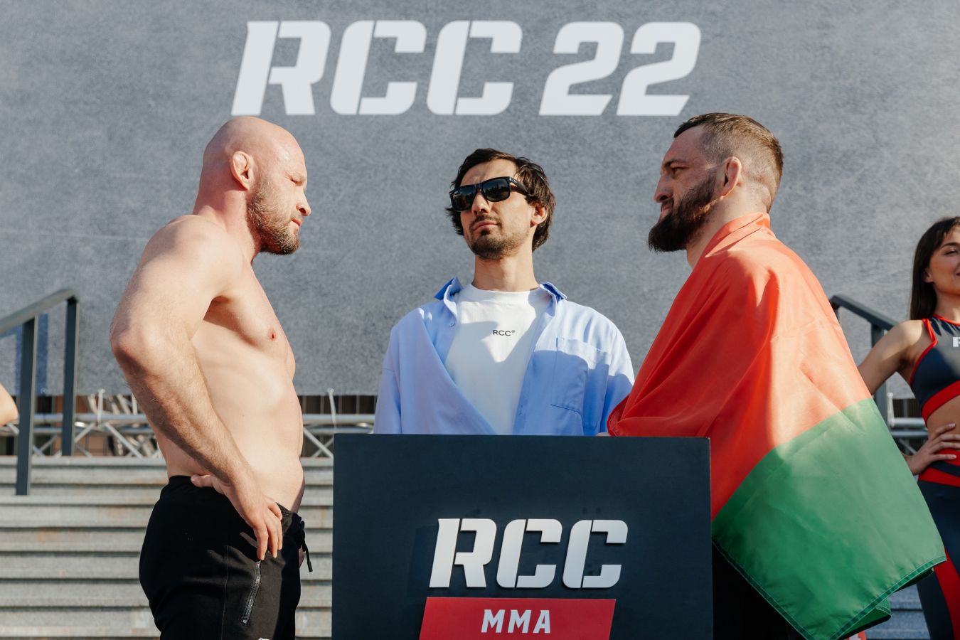 Влад Белаз победил 41-летнего Александра Шлеменко раздельным решением судей на RCC 22 - Чемпионат