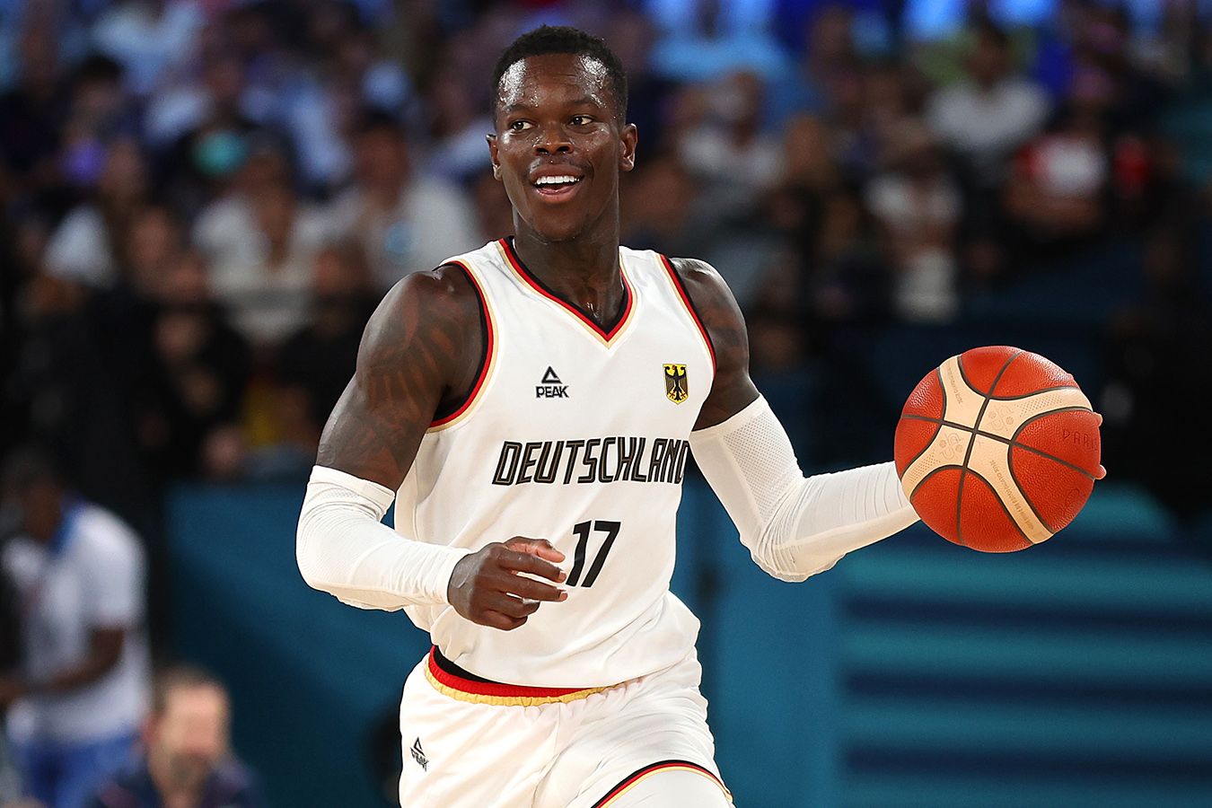 Деннис Шрёдер сделал рекордное количество передач в финале Евробаскета ...