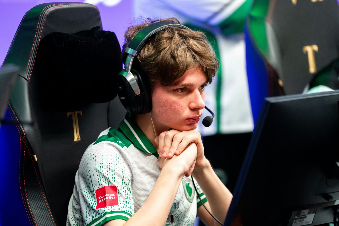 Falcons вышла в плей-офф FISSURE Playground 2 по CS 2, обыграв FaZe ...