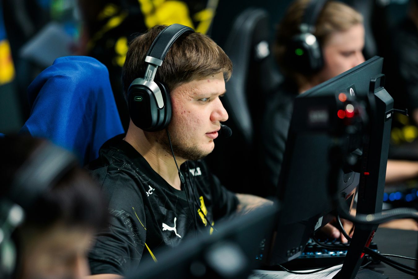 s1mple рассказал, почему до сих пор не нашёл себе команду в CS 2 после ...