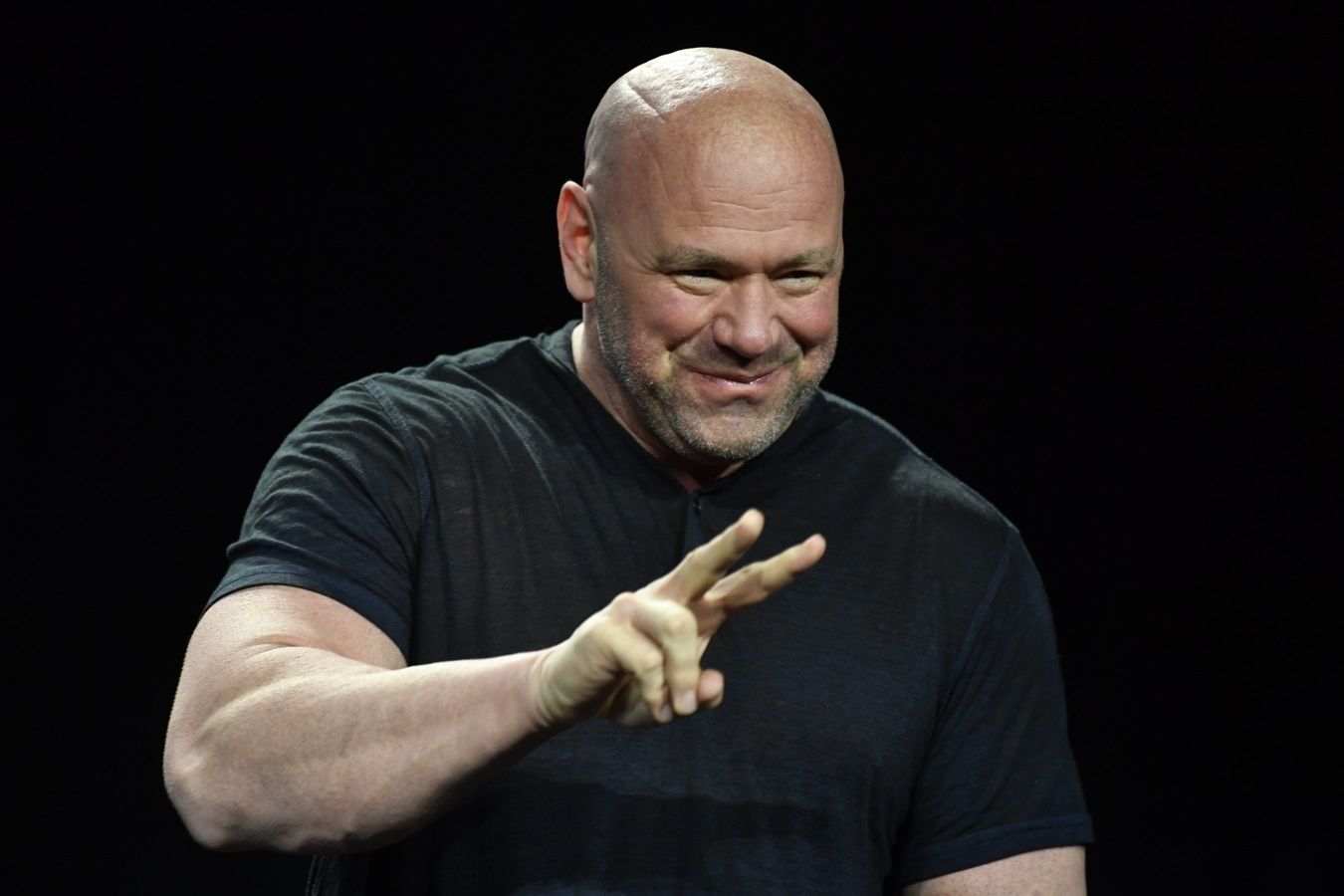 Президент UFC уточнил информацию о возможности боя Макгрегора и ...