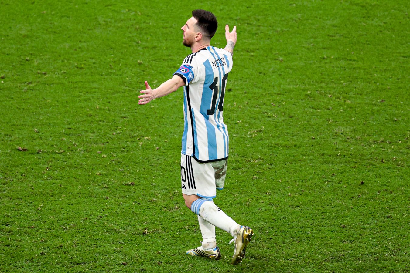 «Ты много говоришь». Лионель Месси — Хамесу Родригесу после матча ...