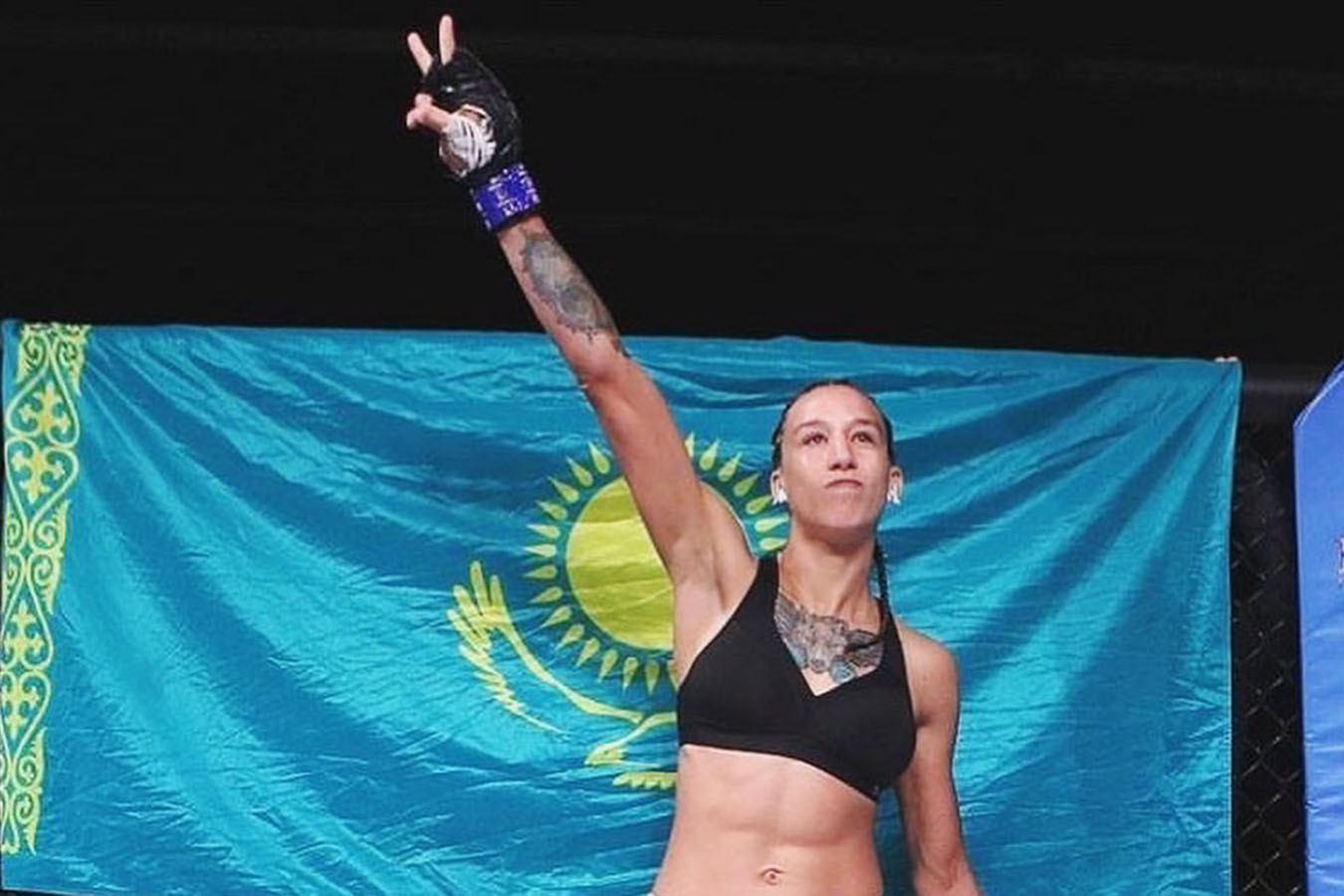 Агапова задушила Сайферс на турнире UFC on ESPN 10. Видео - Чемпионат