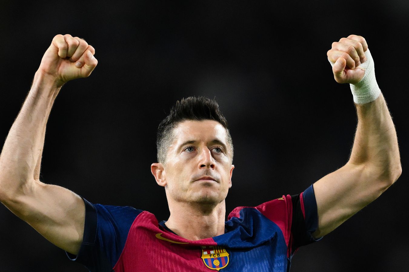 Capology: Левандовски зарабатывает € 33 млн в год, де Йонг — € 19 млн, Фати — € 13,9 млн - Чемпионат