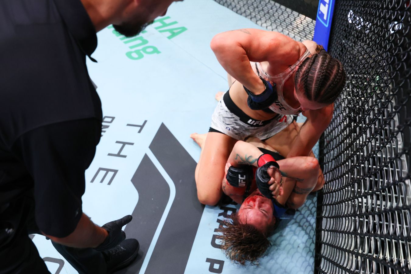 Ирина Алексеева — Клаудия Сыгула, UFC Баку, 21 июня 2025, кто победил ...