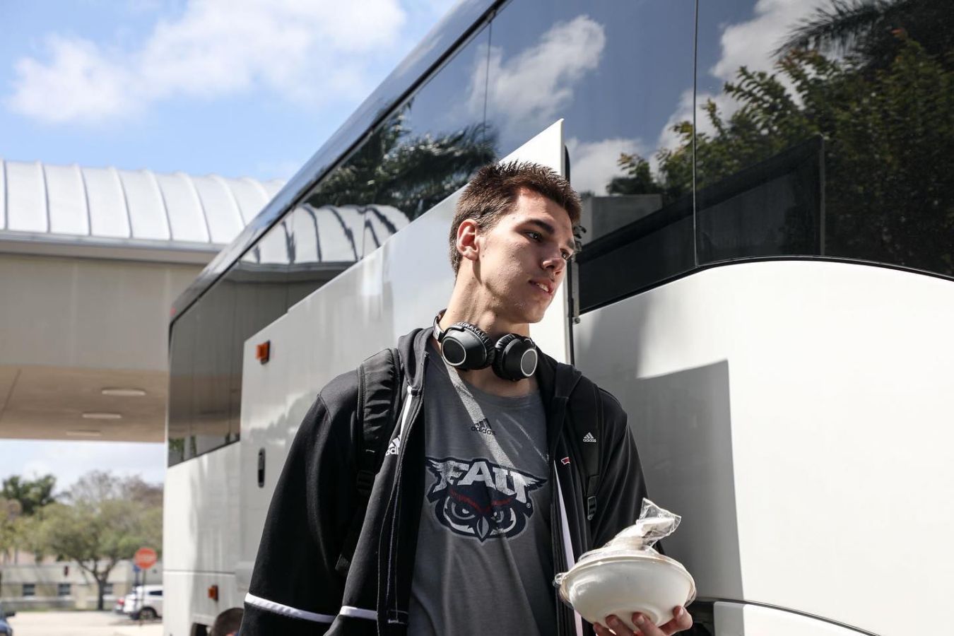 Центровой НБА Влад Голдин назвал кумира среди игроков НБА. Это не ...