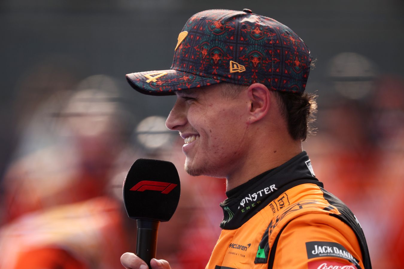 «Всё в порядке, мам». Норрис отреагировал на переживания матери за ...