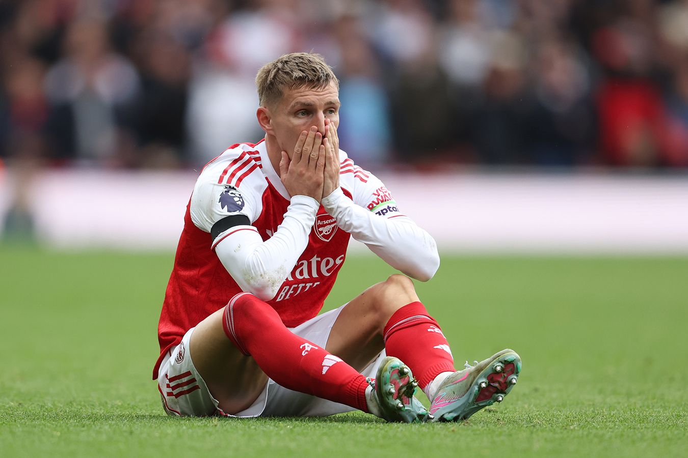 Травмы полузащитника Арсенала Мартина Эдегора в сезоне-2025/2026 ...