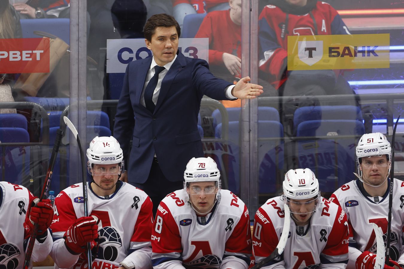 «Где-то, конечно, закрываем глаза». Никитин — о режиме и дисциплине в «Локомотиве» - Чемпионат