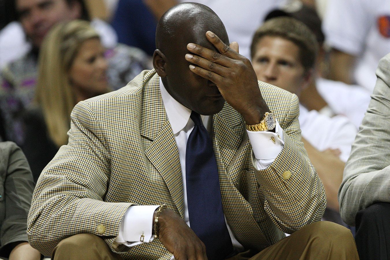 «Без него не было бы Air Jordan». Майкл Джордан отреагировал на смерть ...