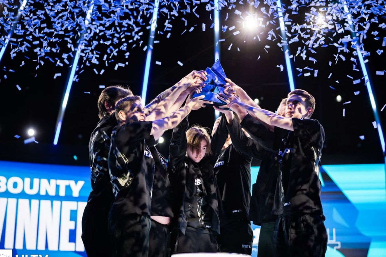Team Spirit против Eternal Fire, трансляция финала BLAST Bounty Spring 2025 по CS 2: дата начала ...