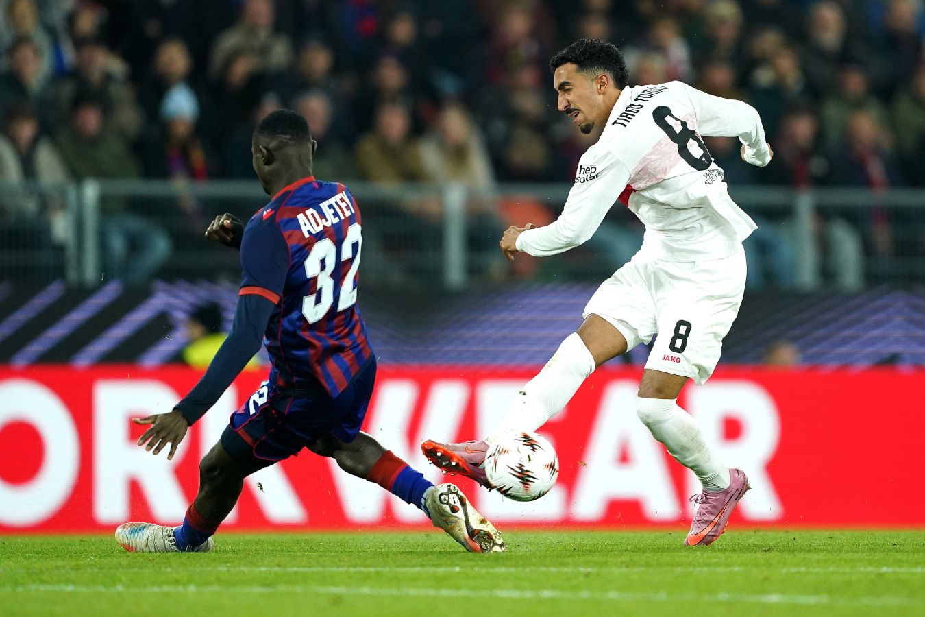 Базель — Штутгарт, результат матча 2 октября 2025, счет 2:0, 2-й тур ...