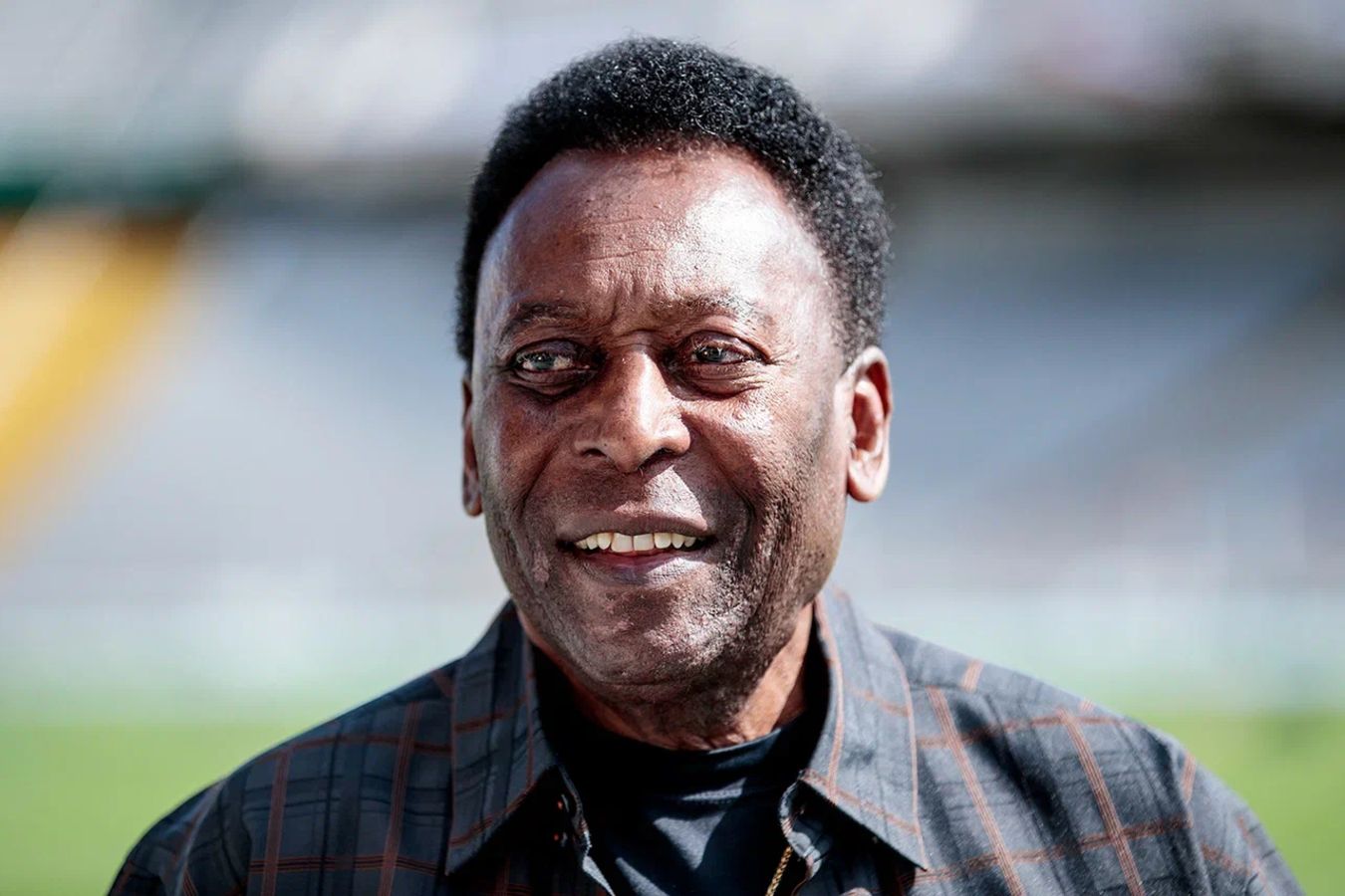 Дочь Пеле: лучше бы ФИФА боролась с расизмом, а не называла стадионы в ...