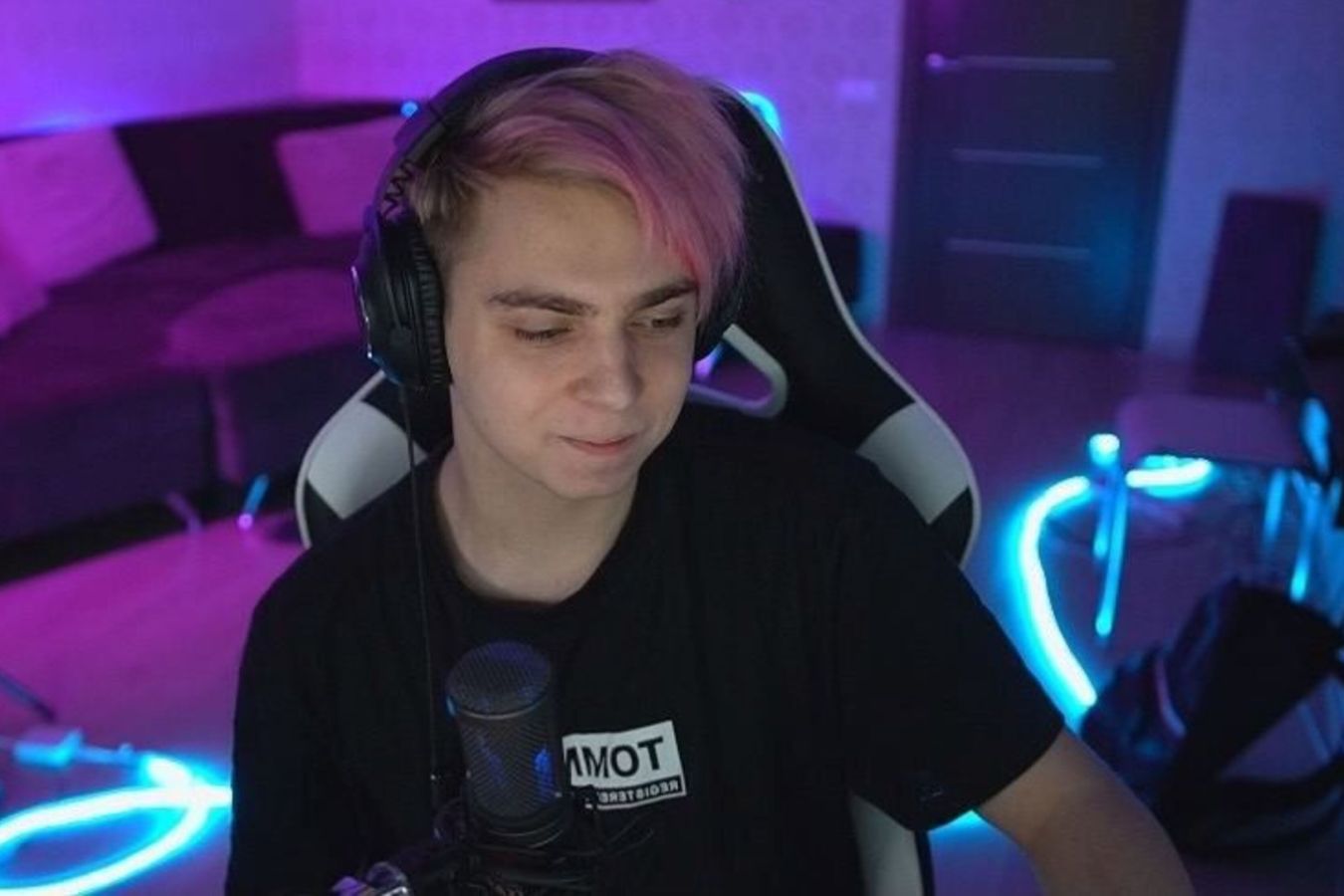 Стример mokrivskyi купил телеграм-тег @donk за 2,5 млн рублей - Чемпионат