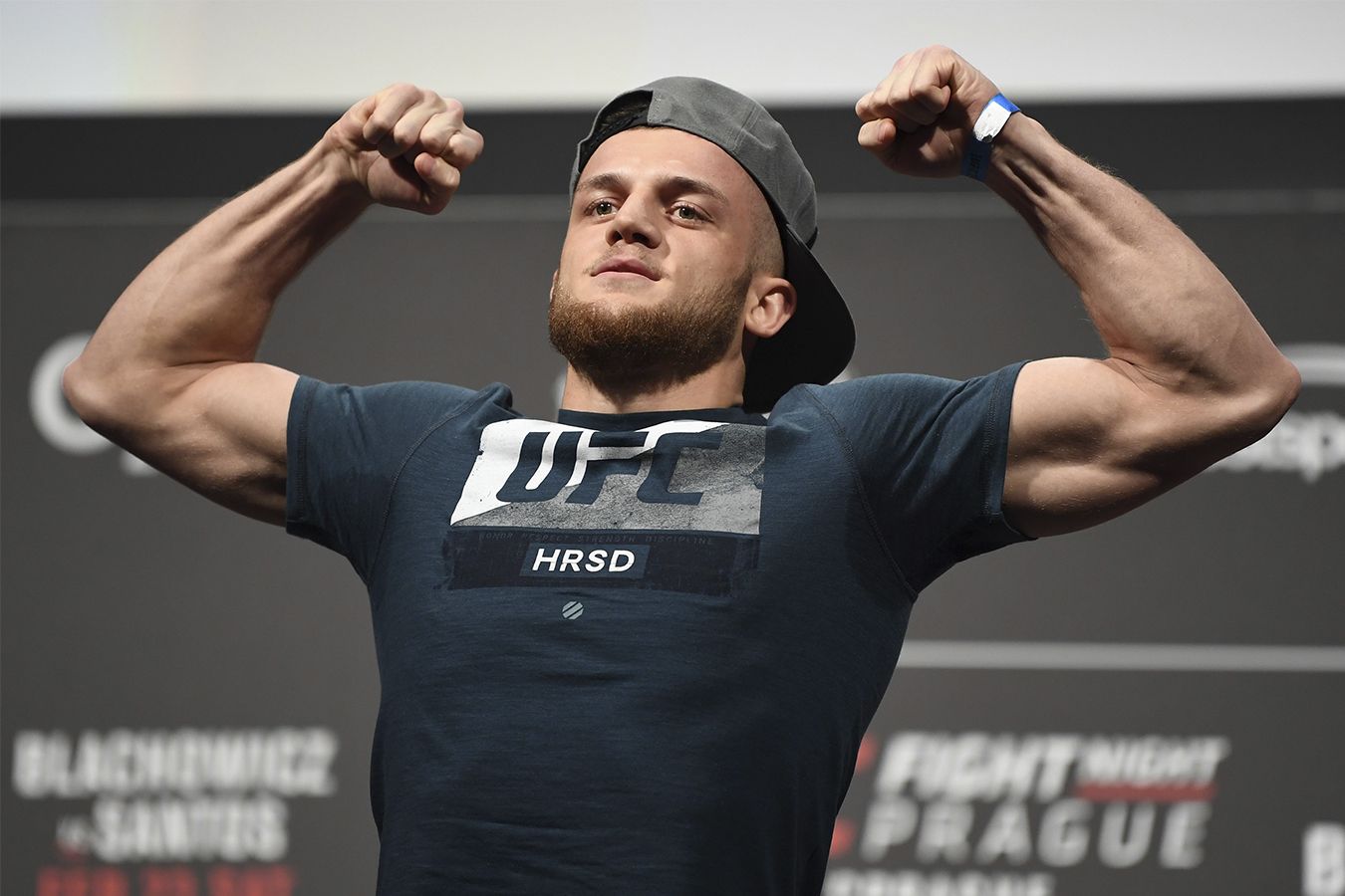 UFC 308 в Абу-Даби, 26 октября, кард турнира, Исмаил Наурдиев — Бруно ...