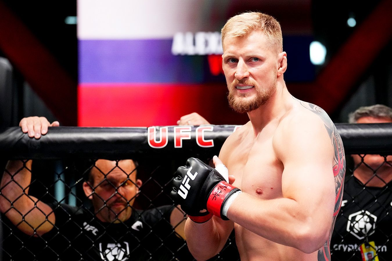 Александр Волков проведёт реванш против Сириля Гана на турнире UFC 308 ...