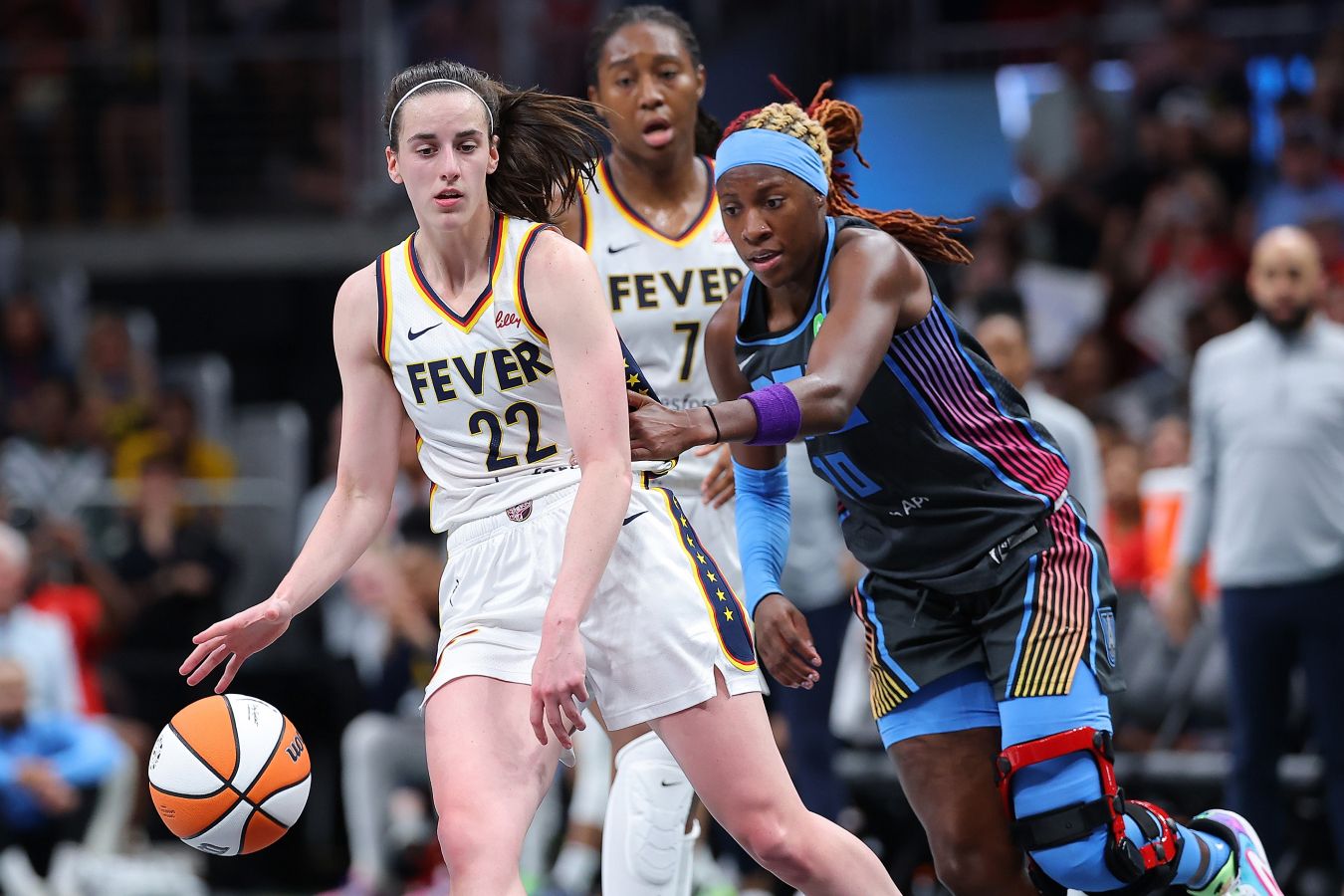 «Я не боюсь тебя». Звезда WNBA Кларк сцепилась с первым пиком драфта ...