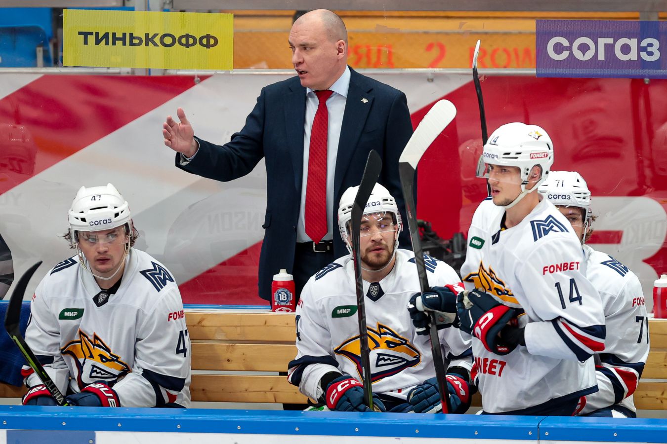 Разин — о принципиальности игр с «Автомобилистом»: идёт полуфинал, речи ...