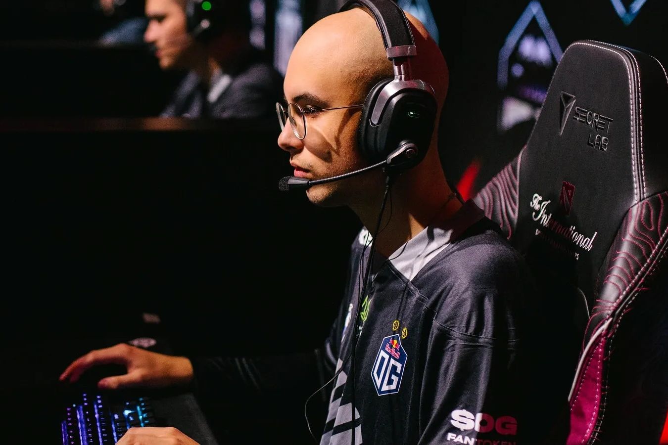 Yuragi заступился за керри Virtus.pro, получившего пожизненный бан на ...