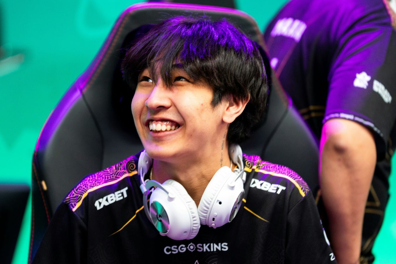 «Кажется, будто я покидаю свой дом»: Senzu высказался после ухода из ...