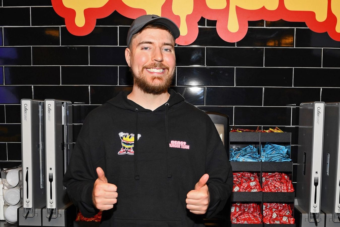 MrBeast обогнал PewDiePie и стал самым популярным блогером на YouTube ...